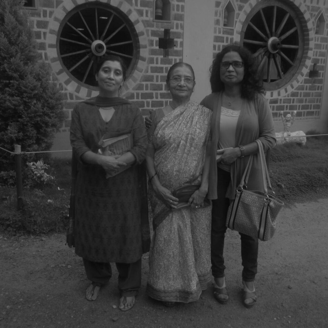 Home - Rethy Devi